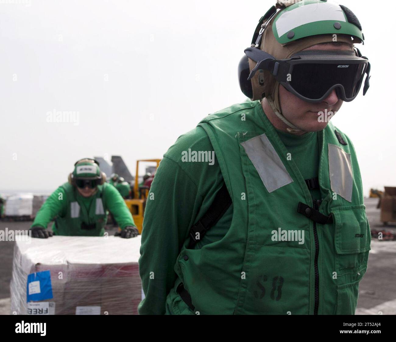 aircraft carrier, Carrier Air Wing 17, CVW-17, navy, Nimitz-class ...