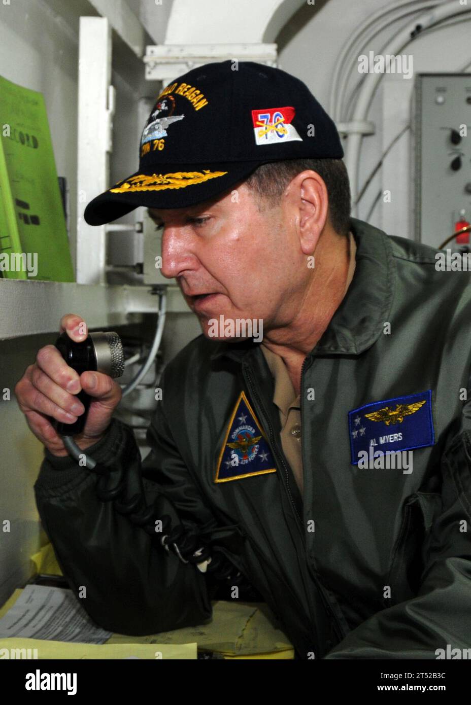 1101253178C-140 SAN DIEGO (Jan. 25, 2011) Vice Adm. Al Myers, commander ...