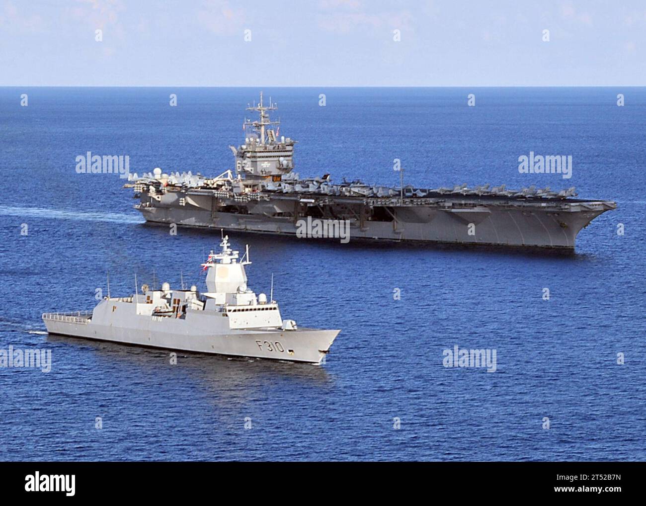 1010191324F-255 ATLANTIC OCEAN (Oct. 19, 2010) The aircraft carrier USS ...