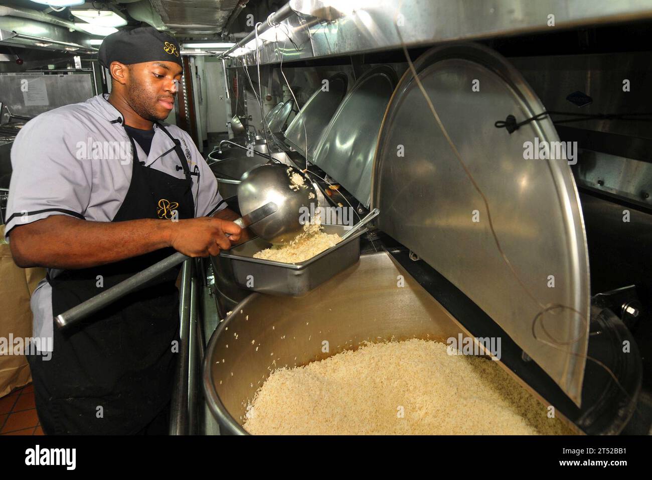 aircraft carrier, culinary, food, galley, mess decks, navy, people, U.S. Navy, USS Ronald Reagan ...