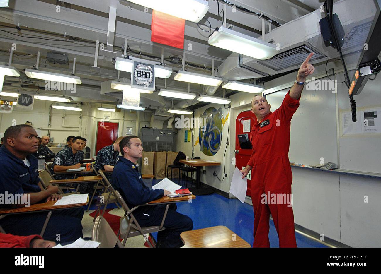 aircraft carrier, Electronic Attack Squadron 130, iHarry S. Truman Carrier Strike Group ...