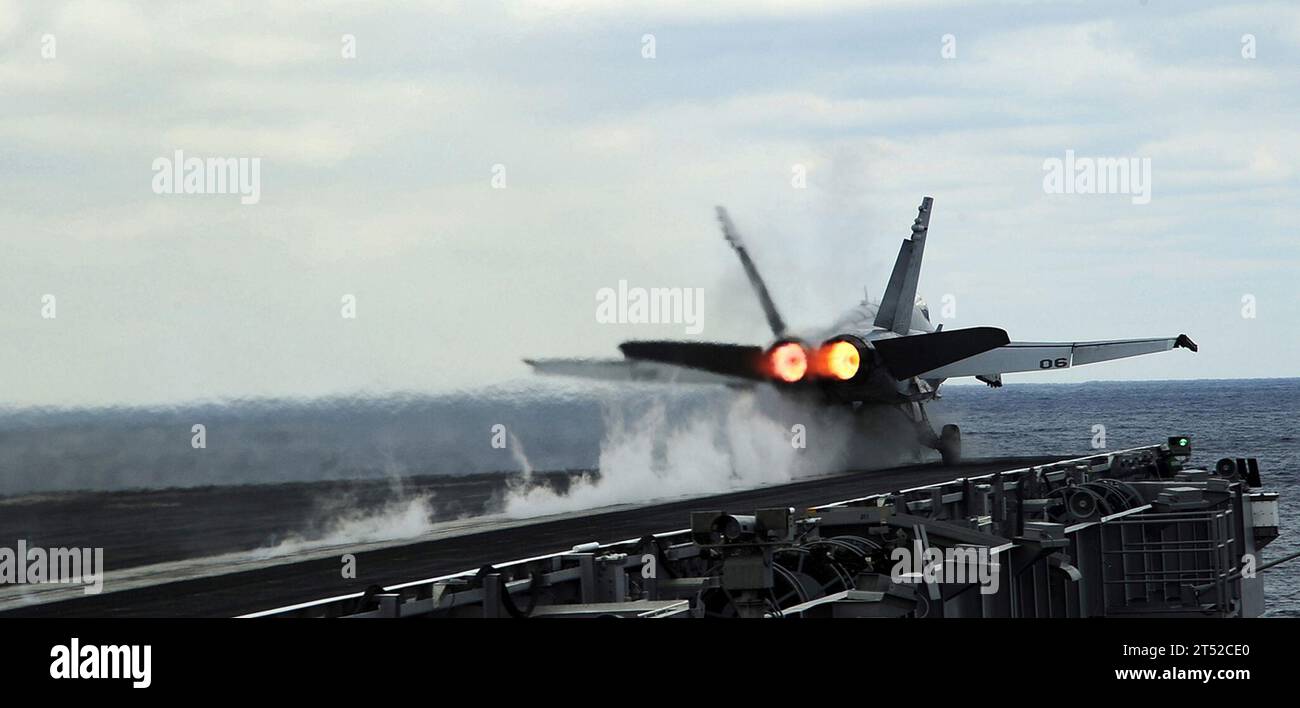 1012025878L-193 ATLANTIC OCEAN (Dec. 2, 2010) An F/A-18C Hornet ...