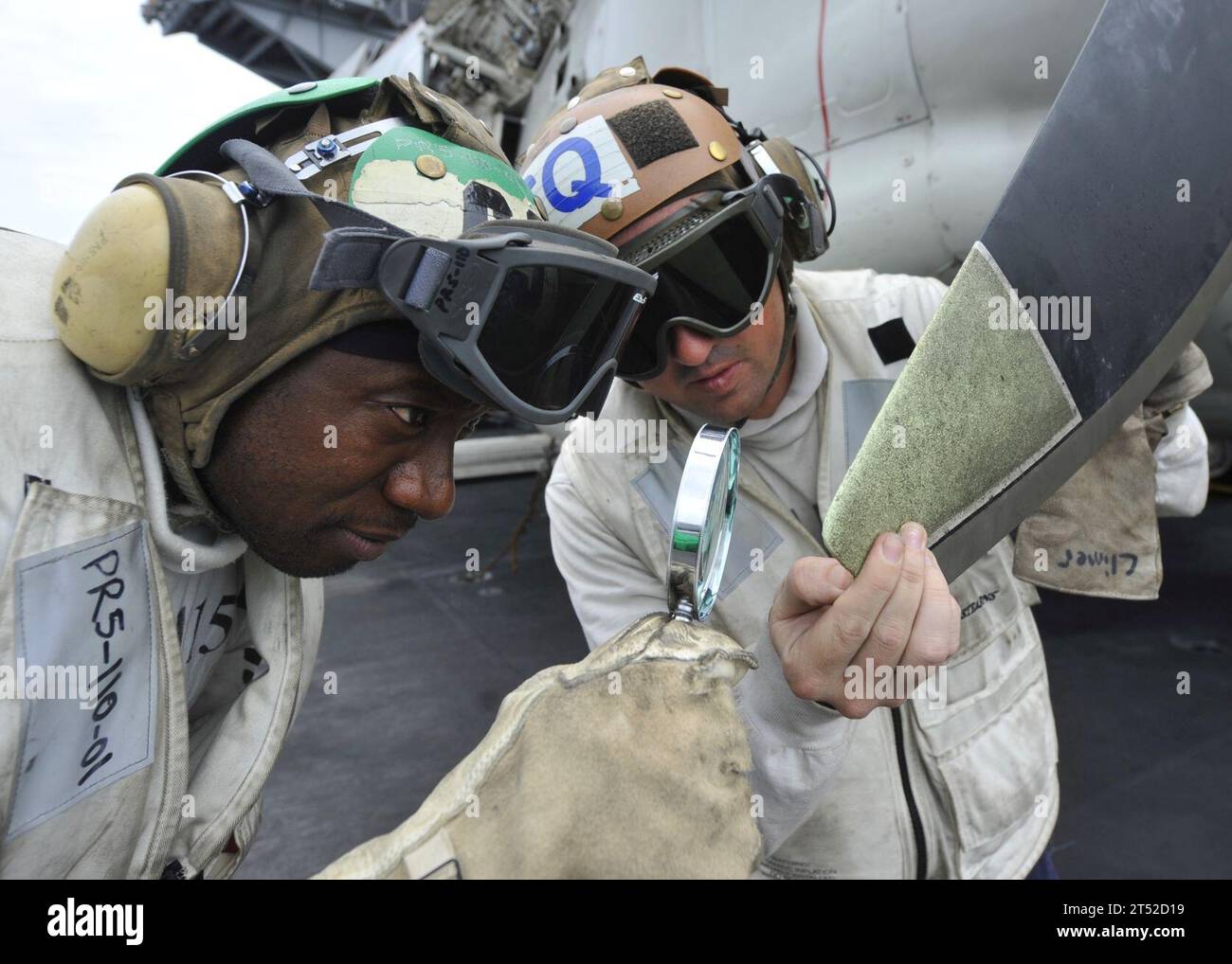 aircraft carrier, flight deck, Sailors, U.S. Navy, USS George ...
