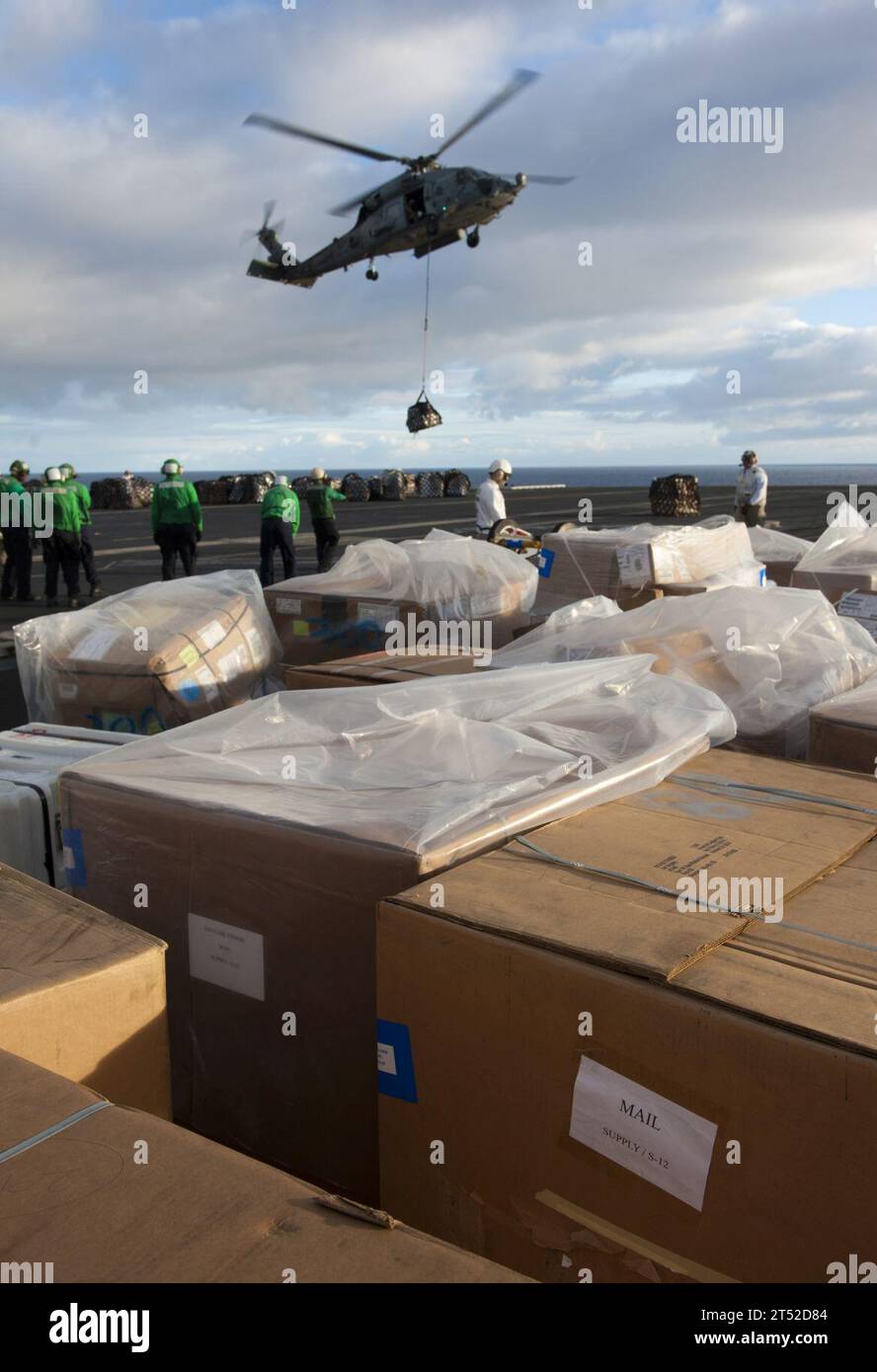 1012247981E-612 PACIFIC OCEAN (Dec. 24, 2010) HH-60H Sea Hawk ...