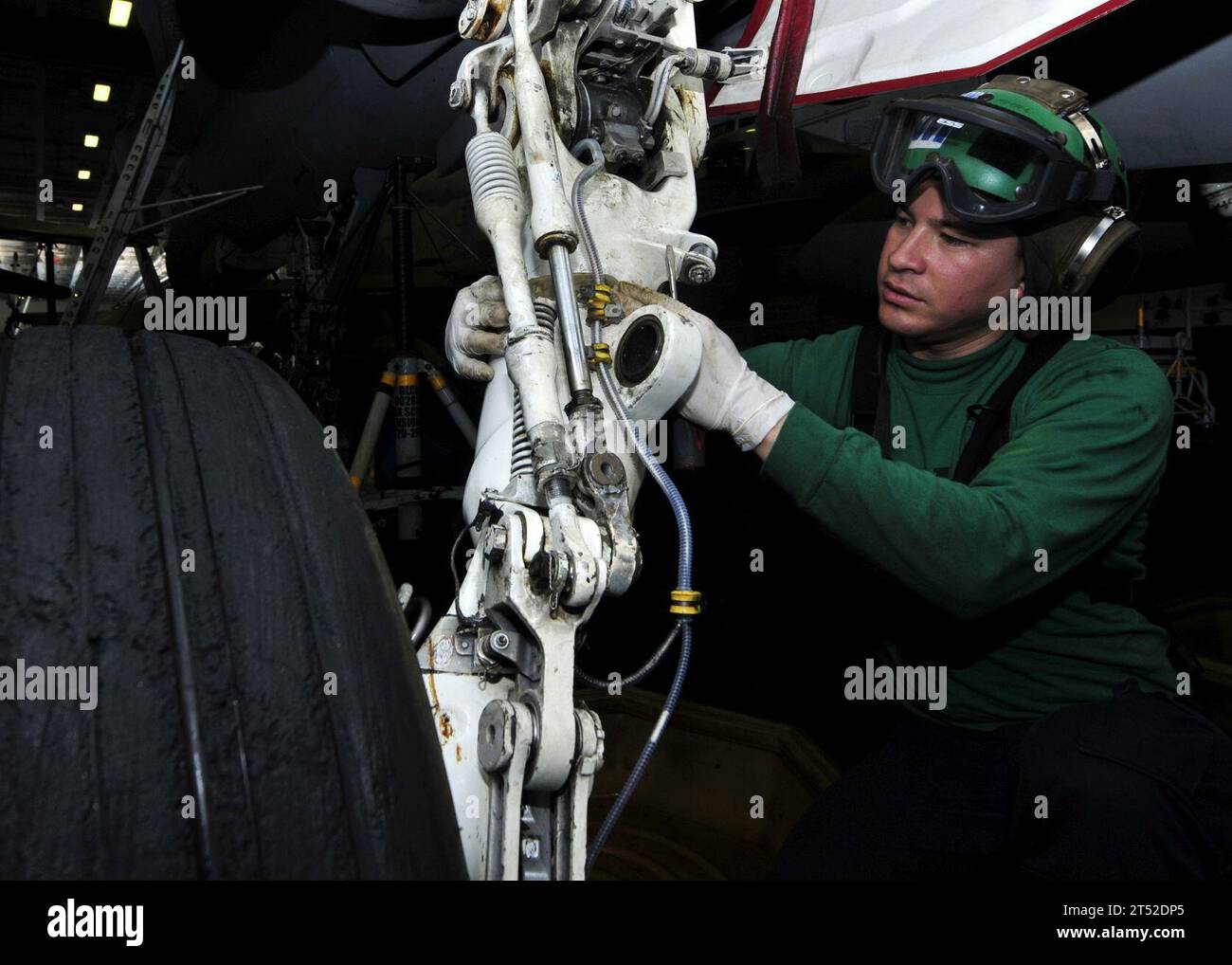 aircraft carrier, maintenance, Sailor, U.S. Navy, USS Ronald Reagan ...