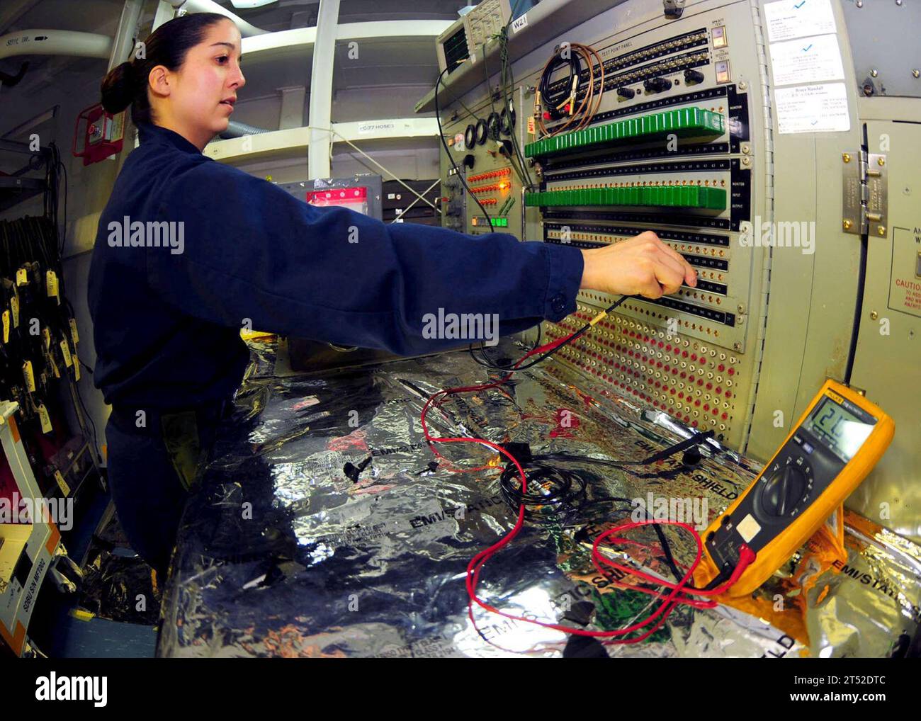 aircraft carrier, maintenance, Sailors, U.S. Navy, USS Ronald Reagan ...