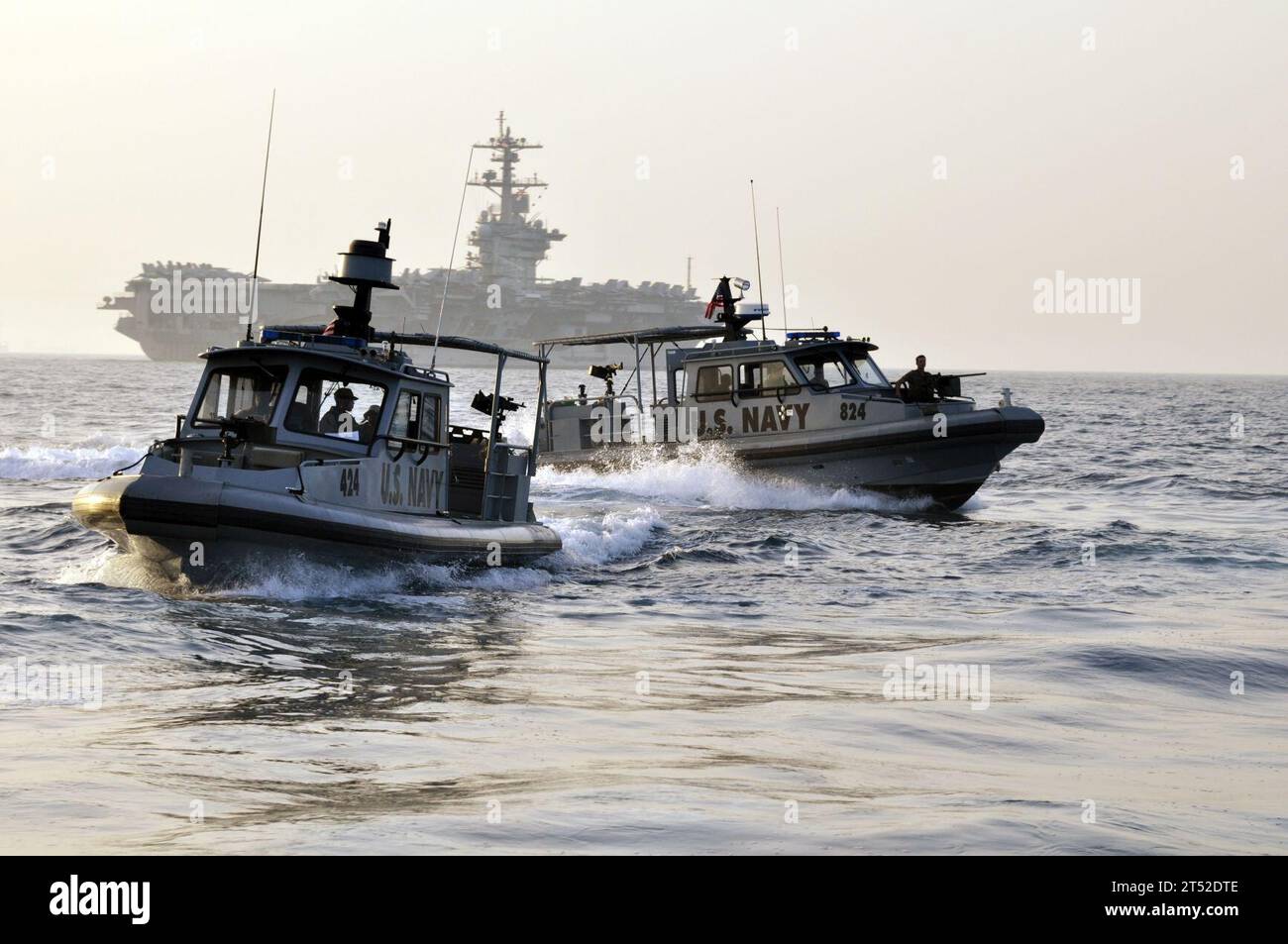 1103254228H-001 ARABIAN GULF (March 25, 2011) Sailors assigned to ...