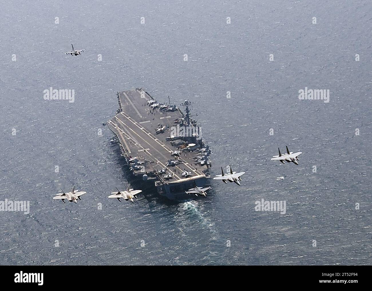 Uss falcon hi-res stock photography and images - Alamy
