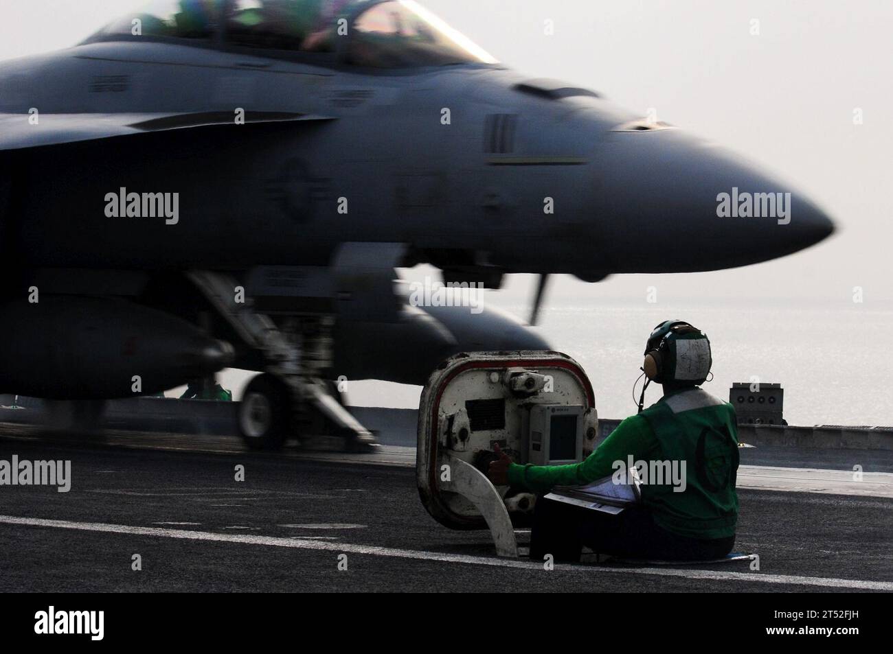 aircraft, aircraft carrier, flight deck, Sailors, U.S. Navy, USS Ronald ...