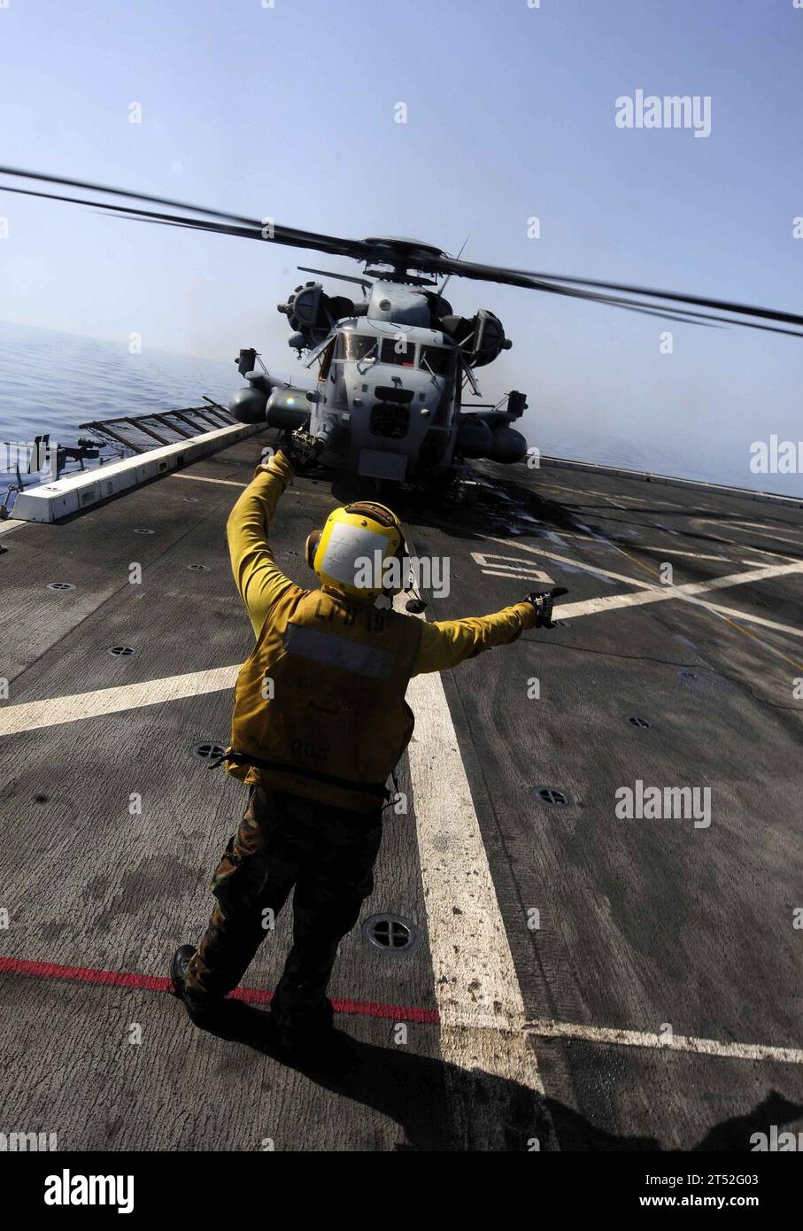aircraft, amphibious transport dock ship, flight deck, Sailors, U.S ...
