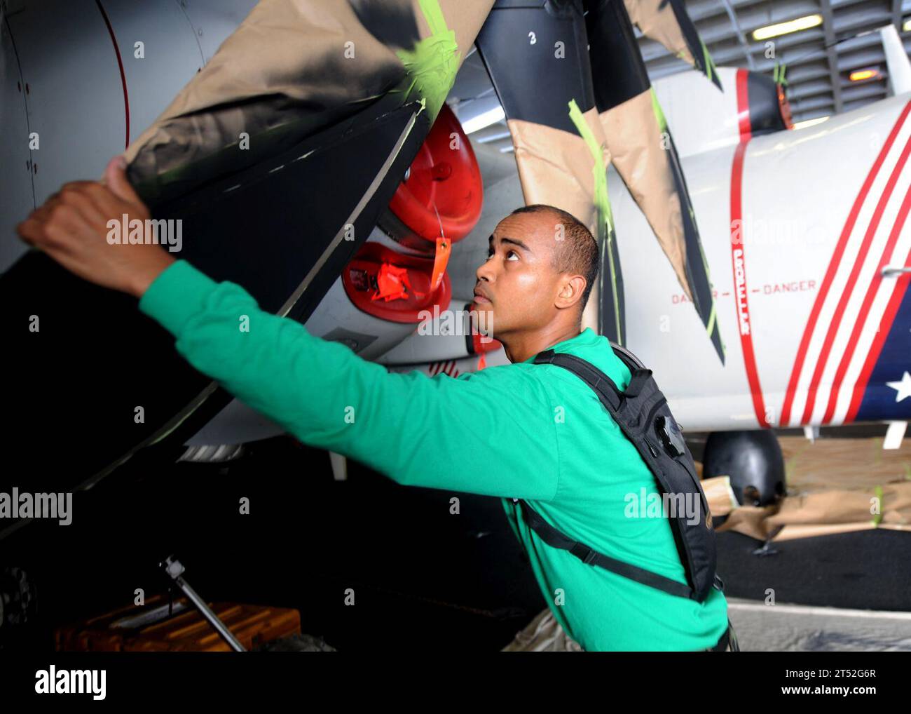 aircraft, atlantic ocean, flight deck, Sailor, USS Enterprise (CVN 65 ...