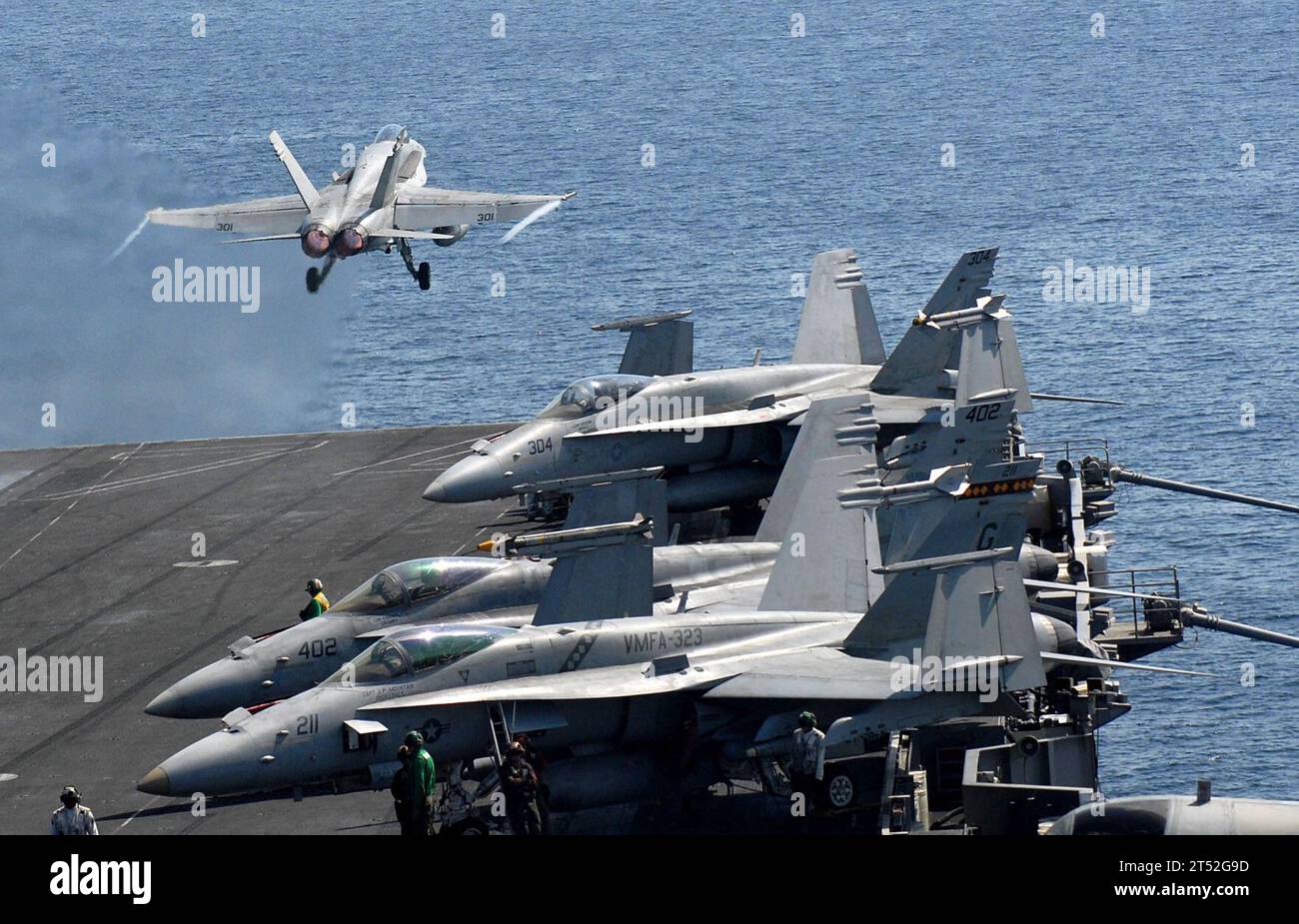 Assigned to the blue diamonds of strike fighter squadron vfa hi-res ...