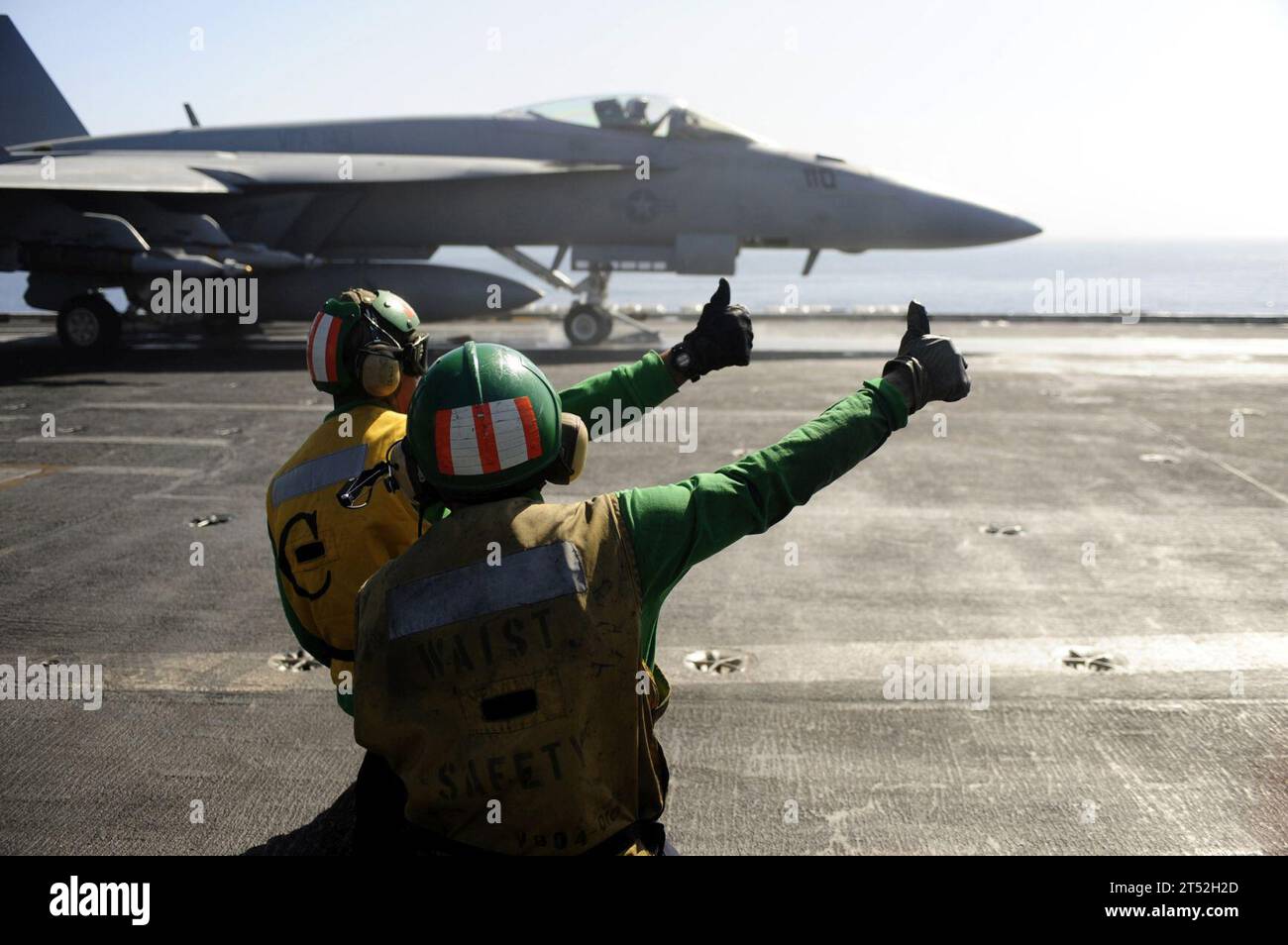 aircraft, CVN 69, Dwight D. Eisenhower, IKE, Sailors Stock Photo - Alamy