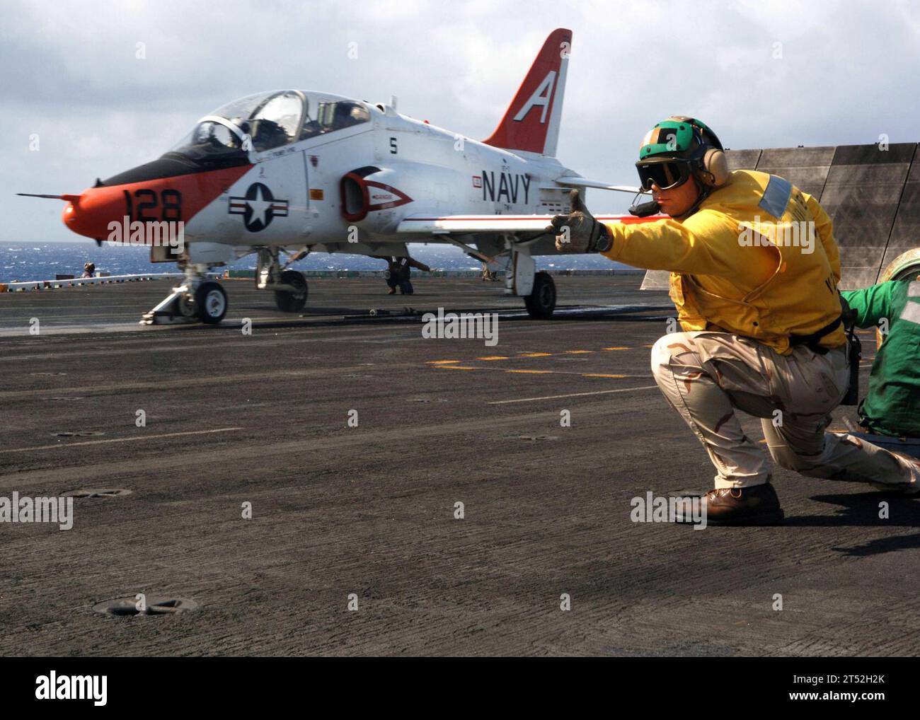 aircraft, CVN 65, people, T-45 GOSHAWK, training Stock Photo - Alamy