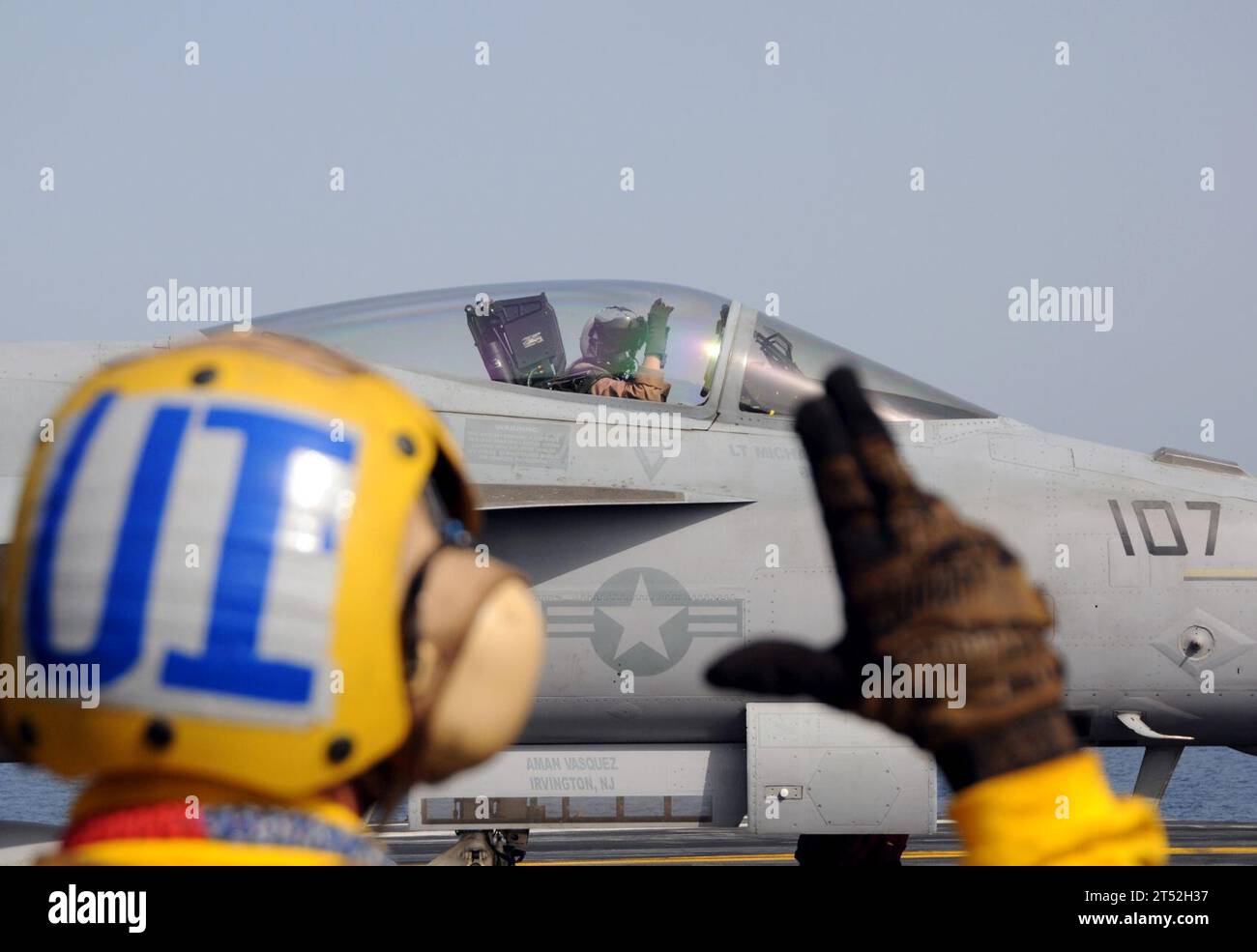 aircraft, CVN 69, Dwight D., Eisenhower (CVN 69) flight deck, F/A-18E ...