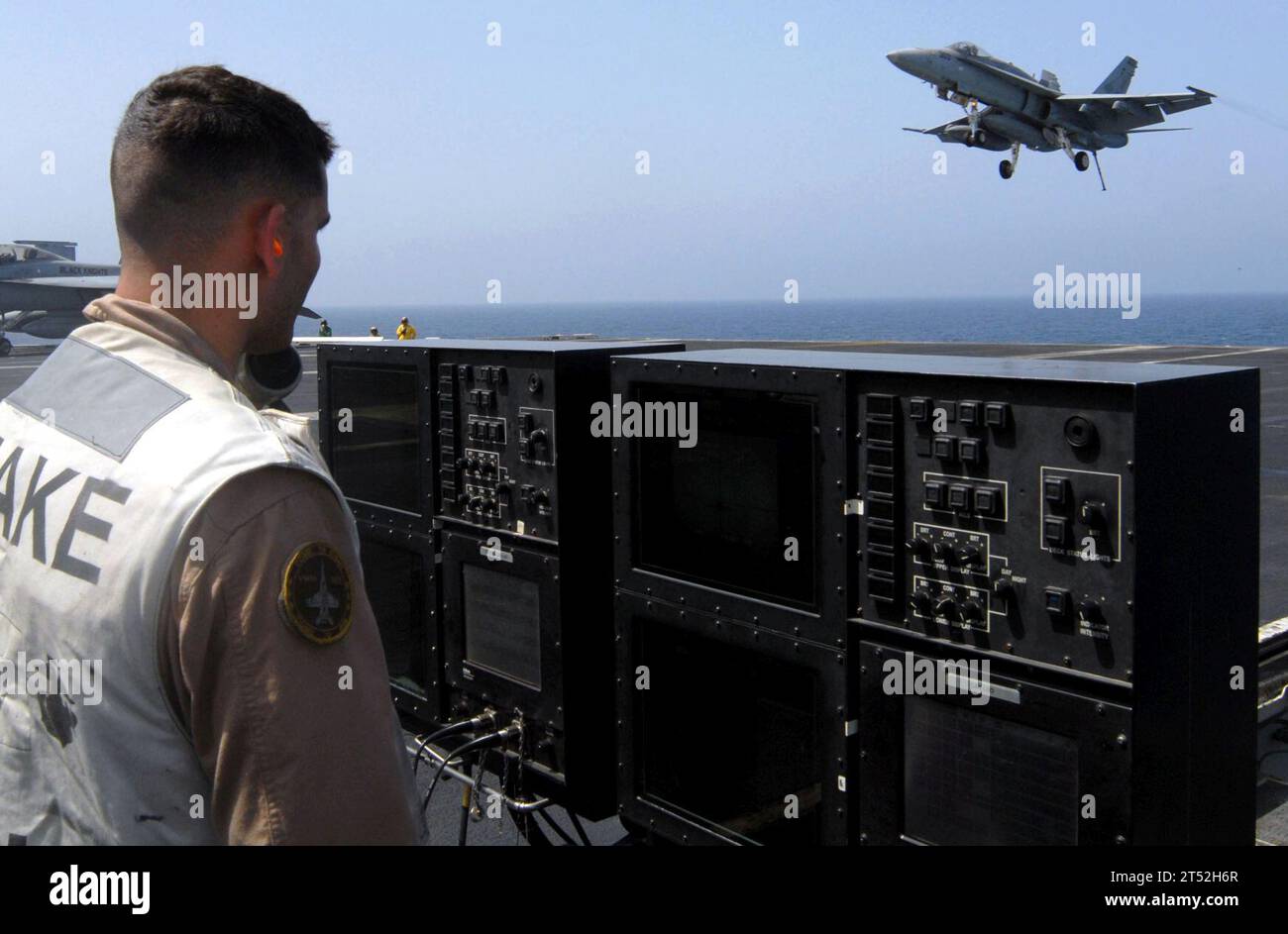 0704243038W-105 ARABIAN SEA (April 24, 2007) - Capt. James Topping ...