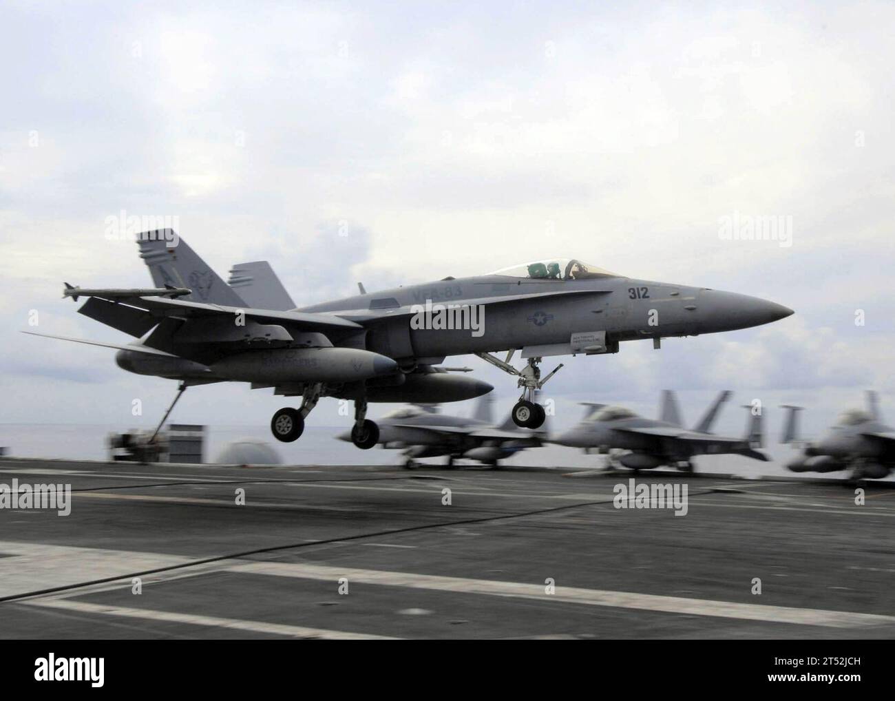 0809309988F-002 ATLANTIC OCEAN (Sept. 30, 2008) An F/A-18C Hornet from ...