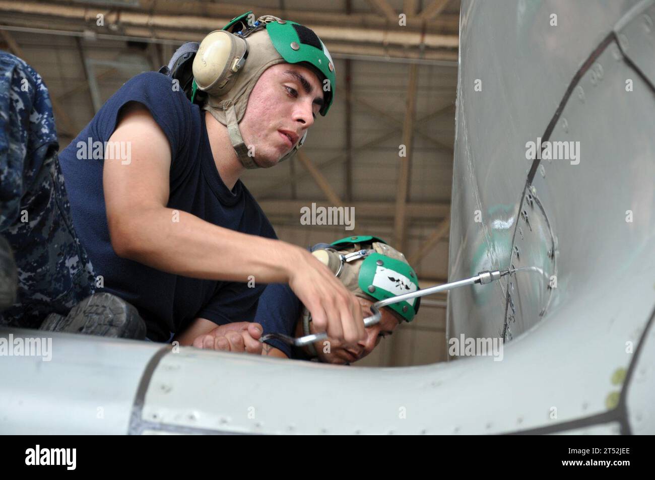 aircraft, maintenance, P-3C Orion, Patrol Squadron (VP) 16, Sailor ...