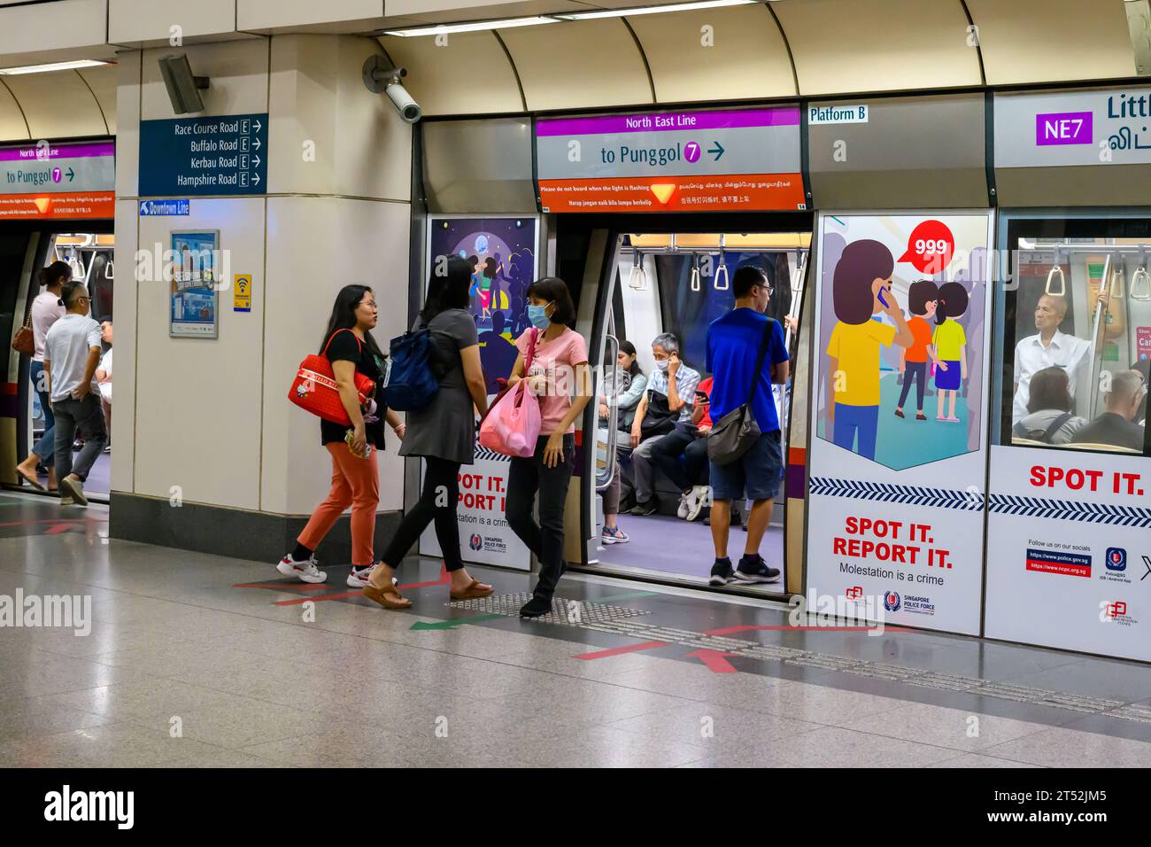 Singapore mrt north south line hi-res stock photography and images - Alamy