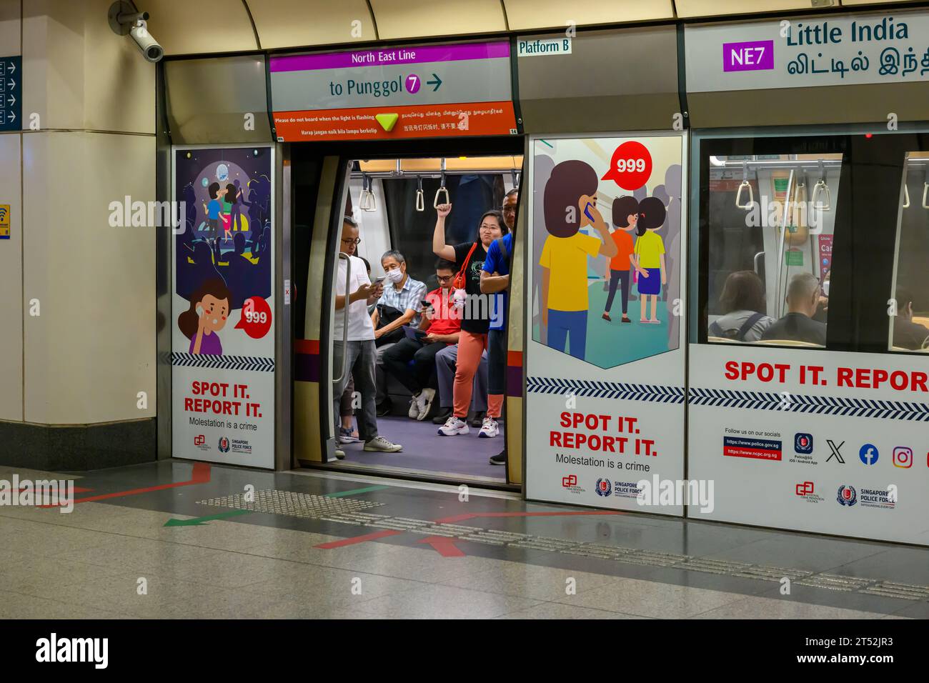 Singapore mrt north south line hi-res stock photography and images - Alamy