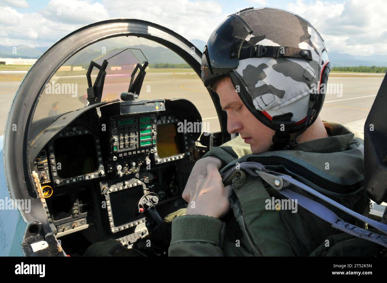 Alaska, Northern Edge 2011, Sailors, U.S. Navy Stock Photo - Alamy