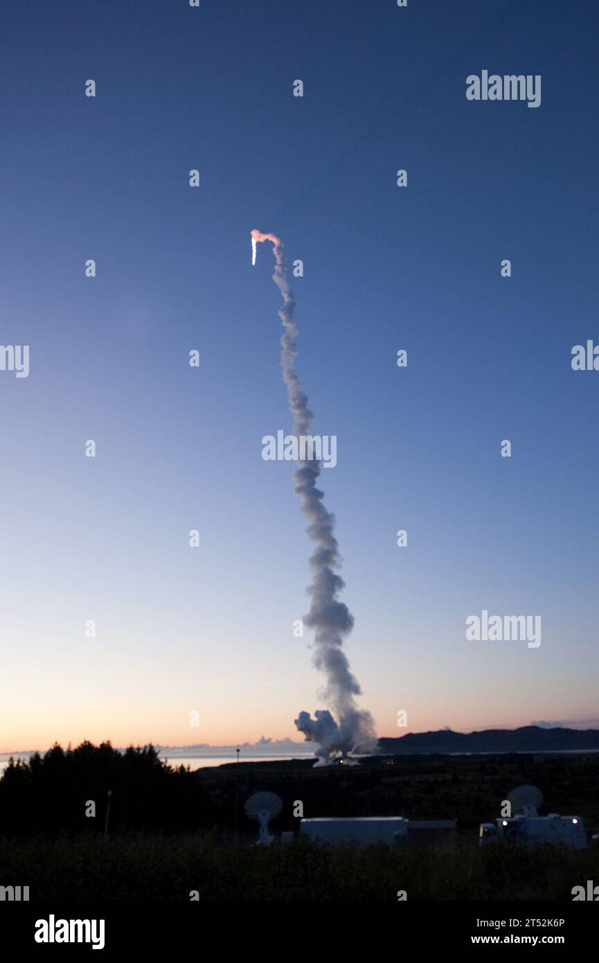 110927PO203-092 KODIAK, Alaska (Sep. 27, 2011) The Office of Naval ...