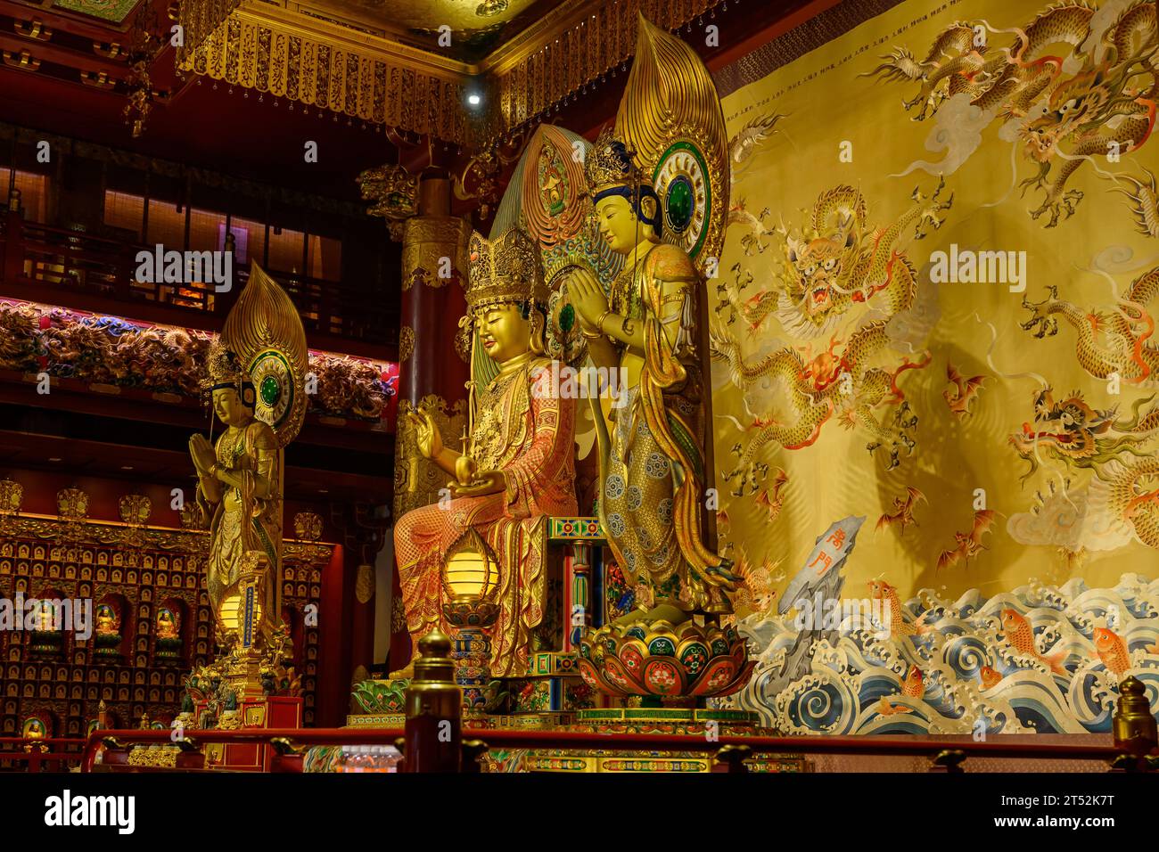 Inside temple tooth relic hi-res stock photography and images - Alamy