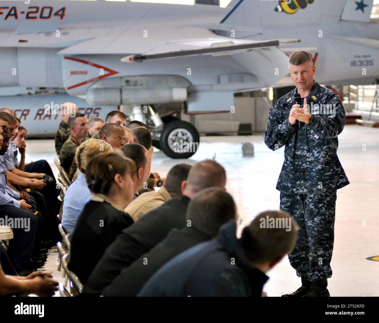 all-hands call, MCPON, people, vip Stock Photo - Alamy