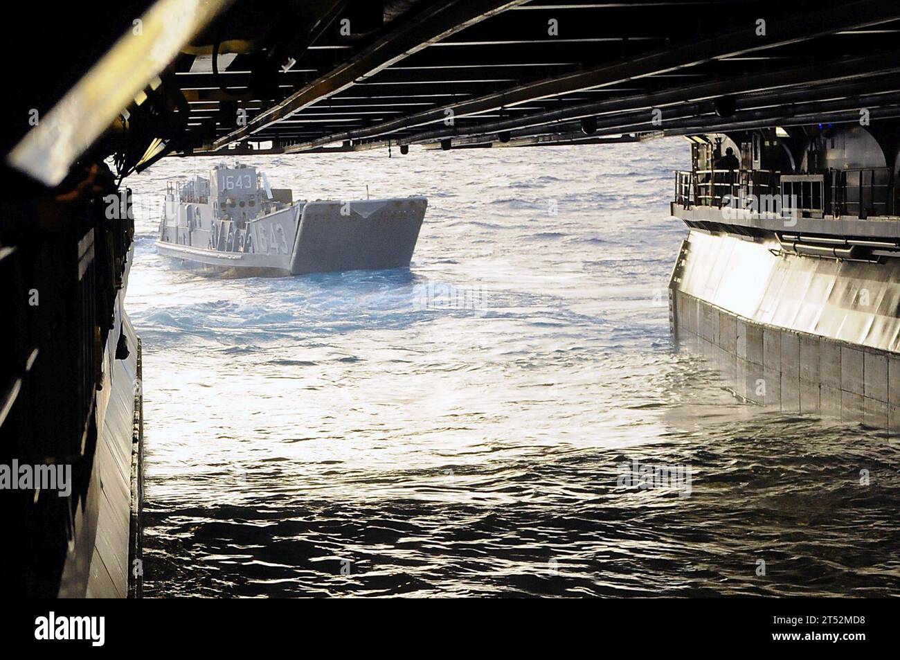 0910100890S-015 ATLANTIC OCEAN (Oct. 10, 2009) Landing Craft Utility ...