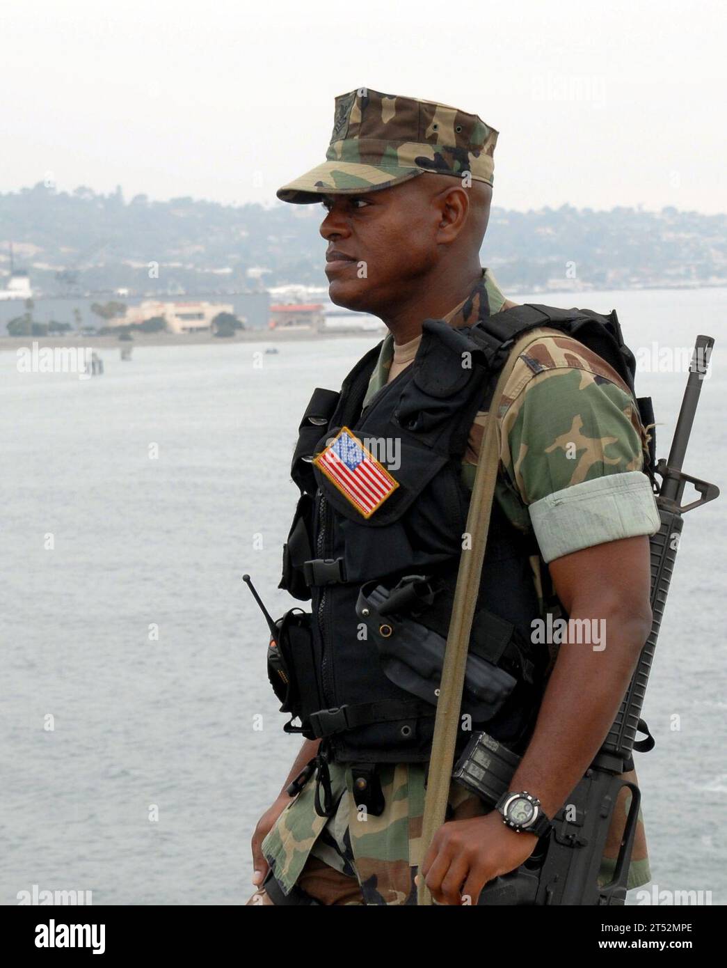 amphib, Guard, maa, MSO, rifel, security, weapons Stock Photo - Alamy