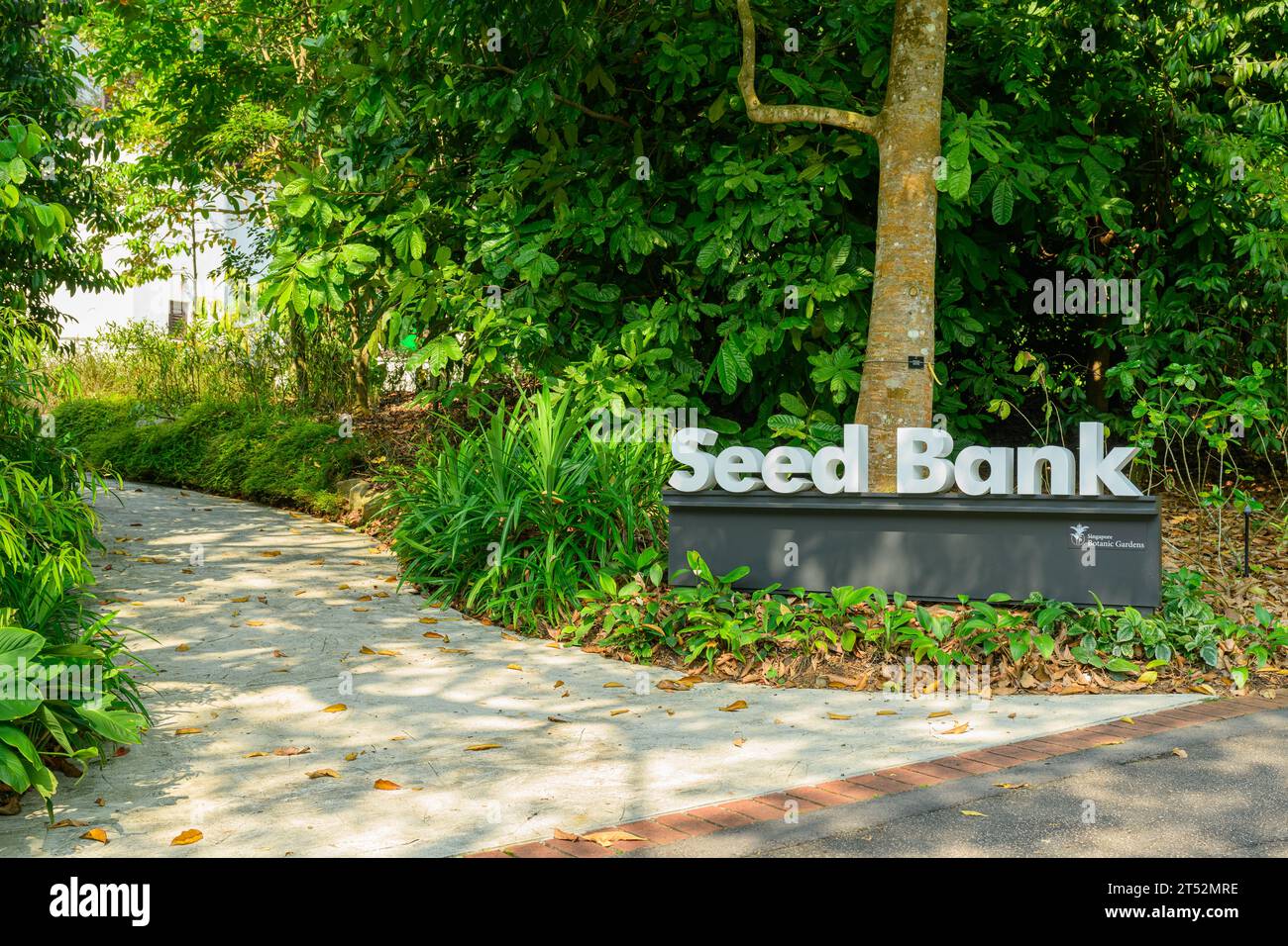 World seed bank hi-res stock photography and images - Alamy