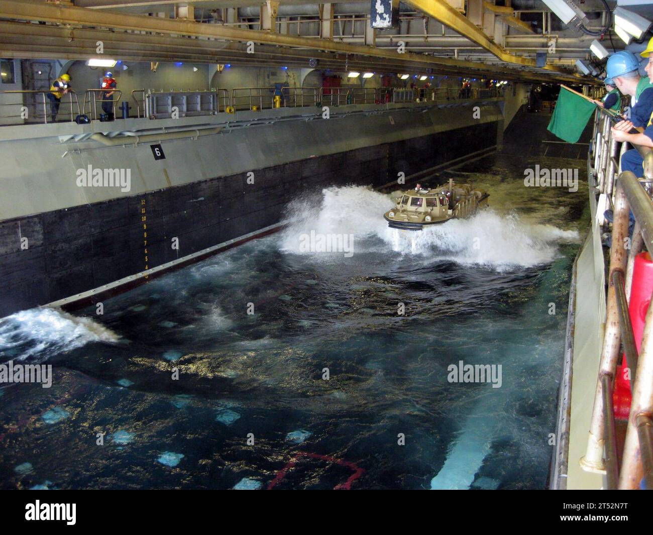 Amphibious assault ship USS Wasp (LHD 1), assault craft unit 2 ...