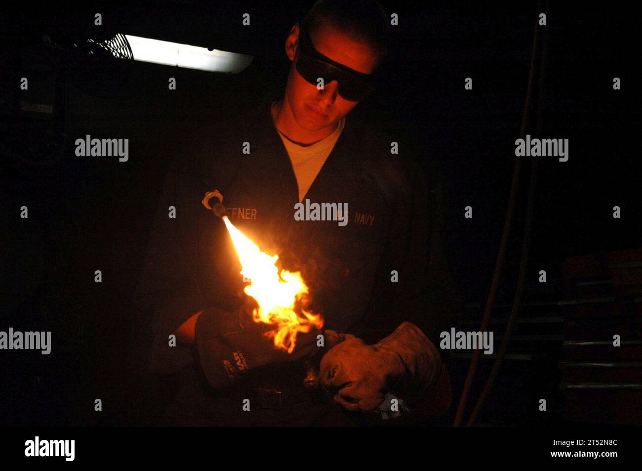Oxygen acetyl torch hi-res stock photography and images - Alamy