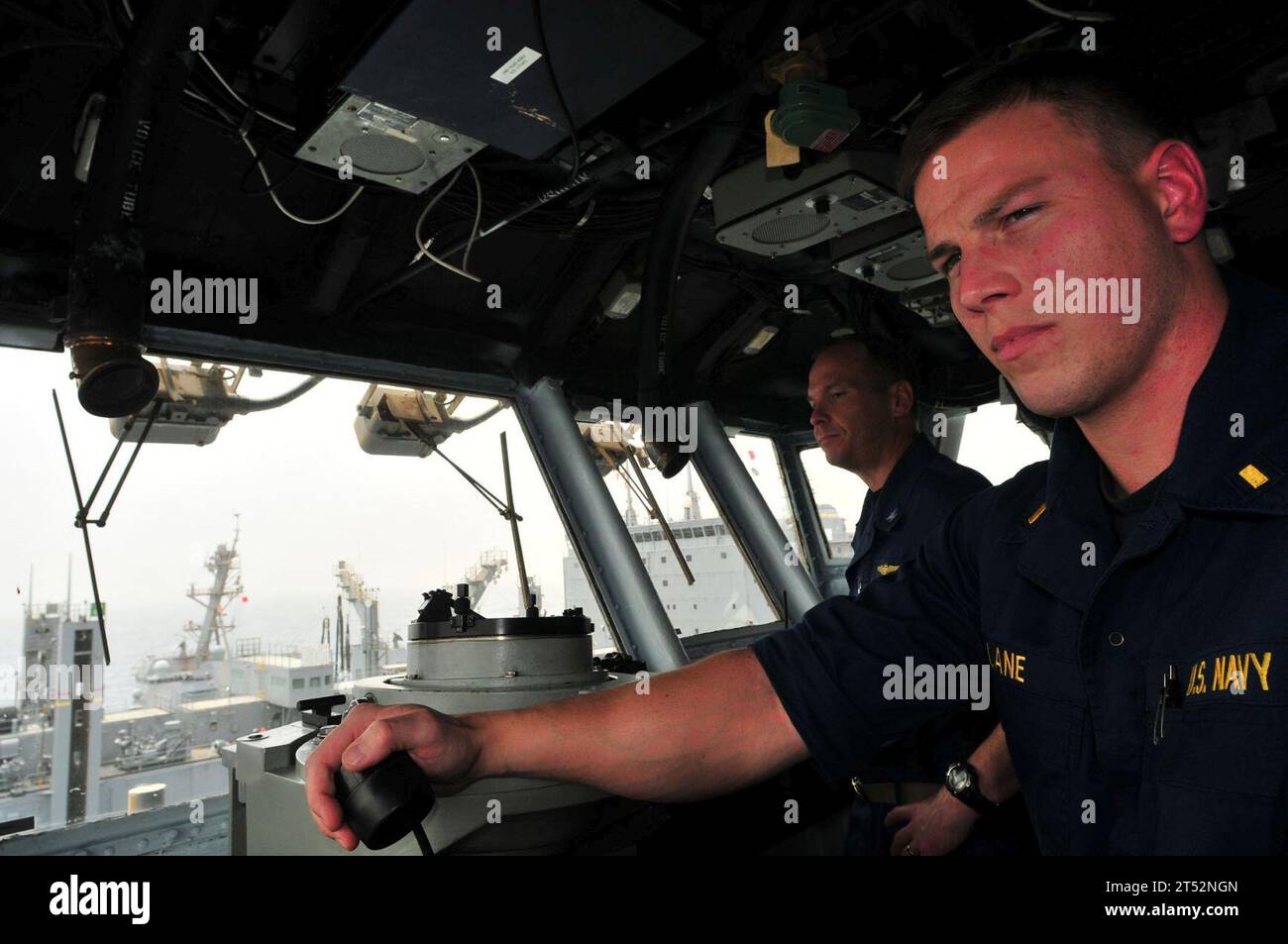 amphibious assault ship, bridge, commanding officer, navigation, navy ...