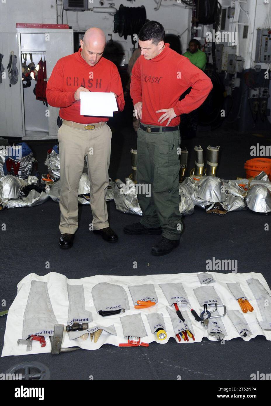 amphibious assault ship, command ship, Crash And Salvage, equipment ...