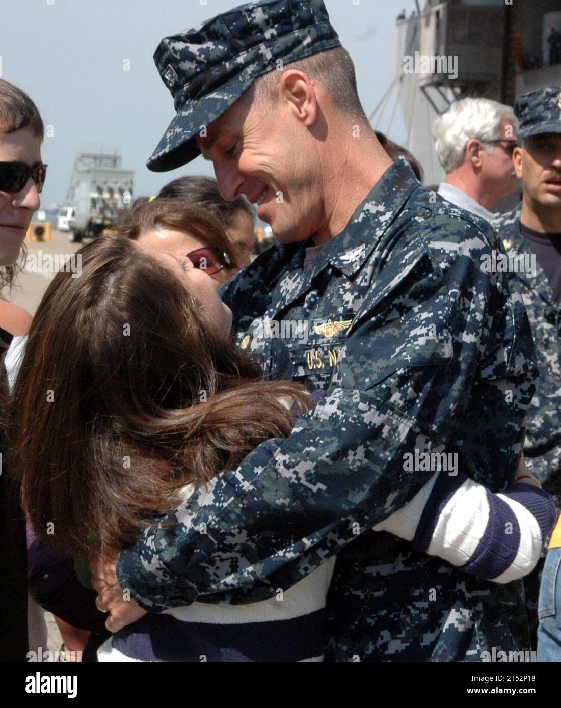 1004039806M-079 NORFOLK (April 3, 2010) Capt. Steve Koehler, commanding ...