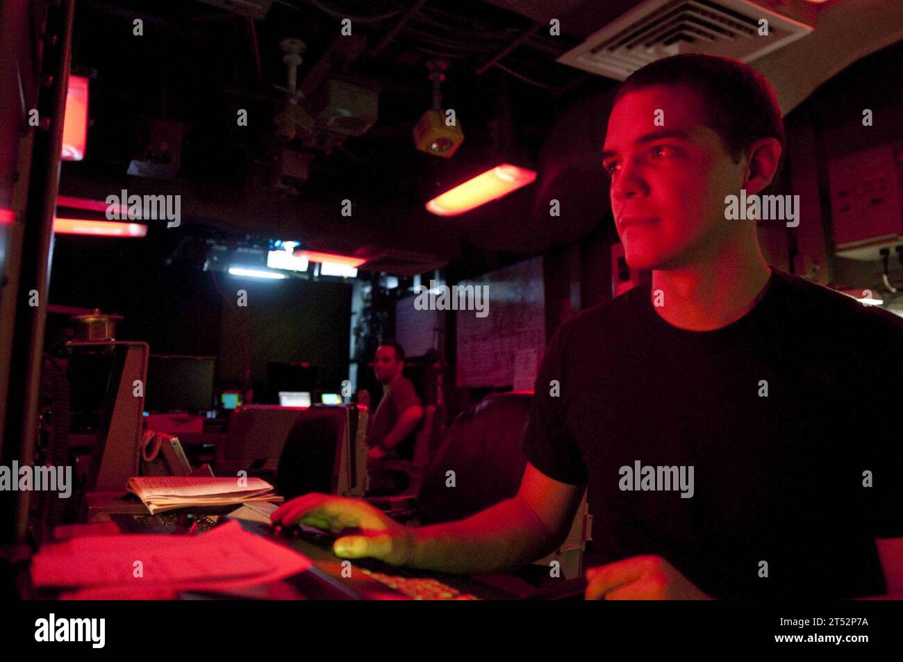 amphibious assault ship, flag bridge, lha 4, Sailors, U.S. Navy, USS ...