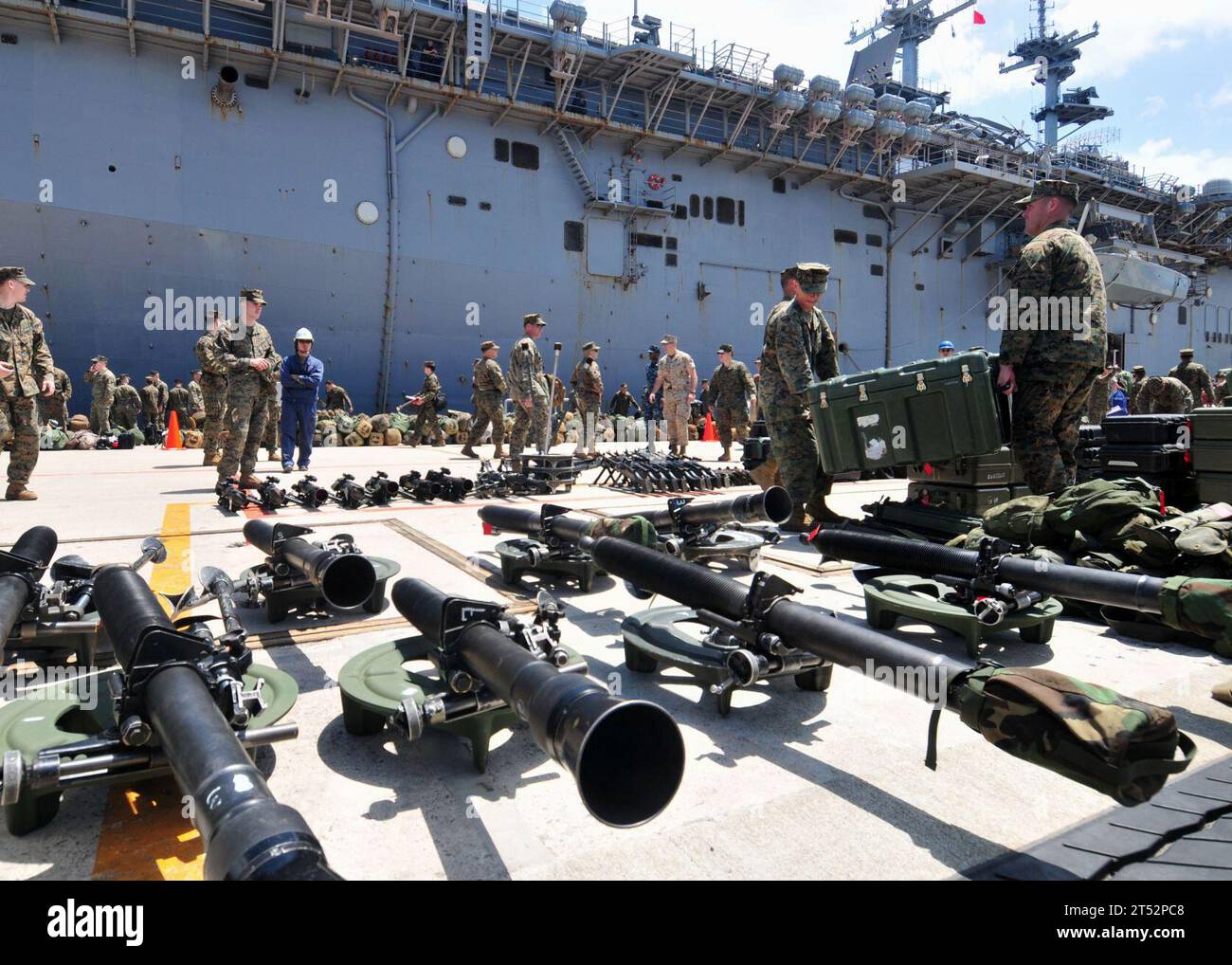 White beach naval facility hi-res stock photography and images - Alamy