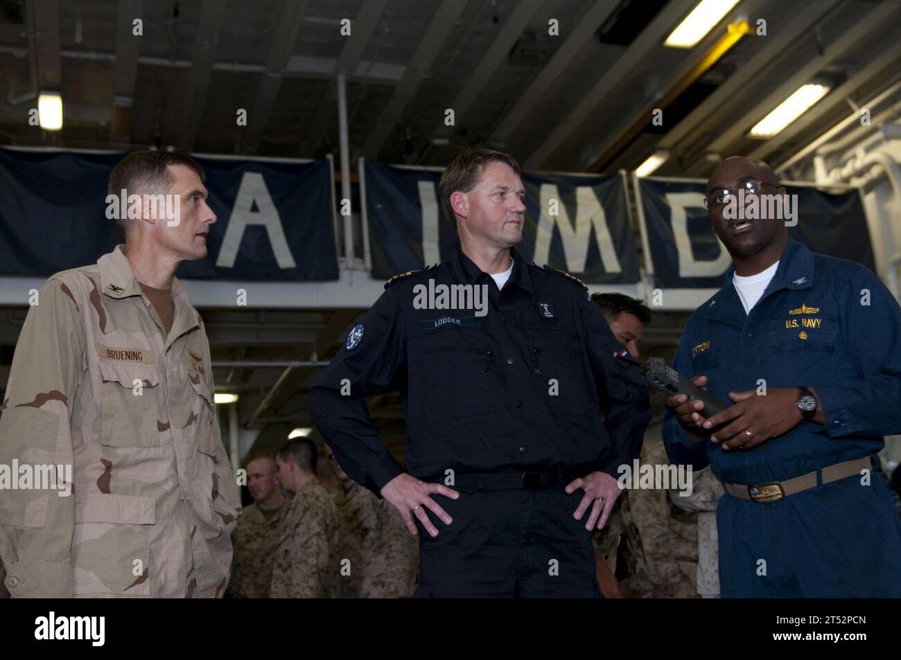 1004135700G-017 U.S. 5TH FLEET AREA OF RESPONSIBILITY (April 12, 2010 ...