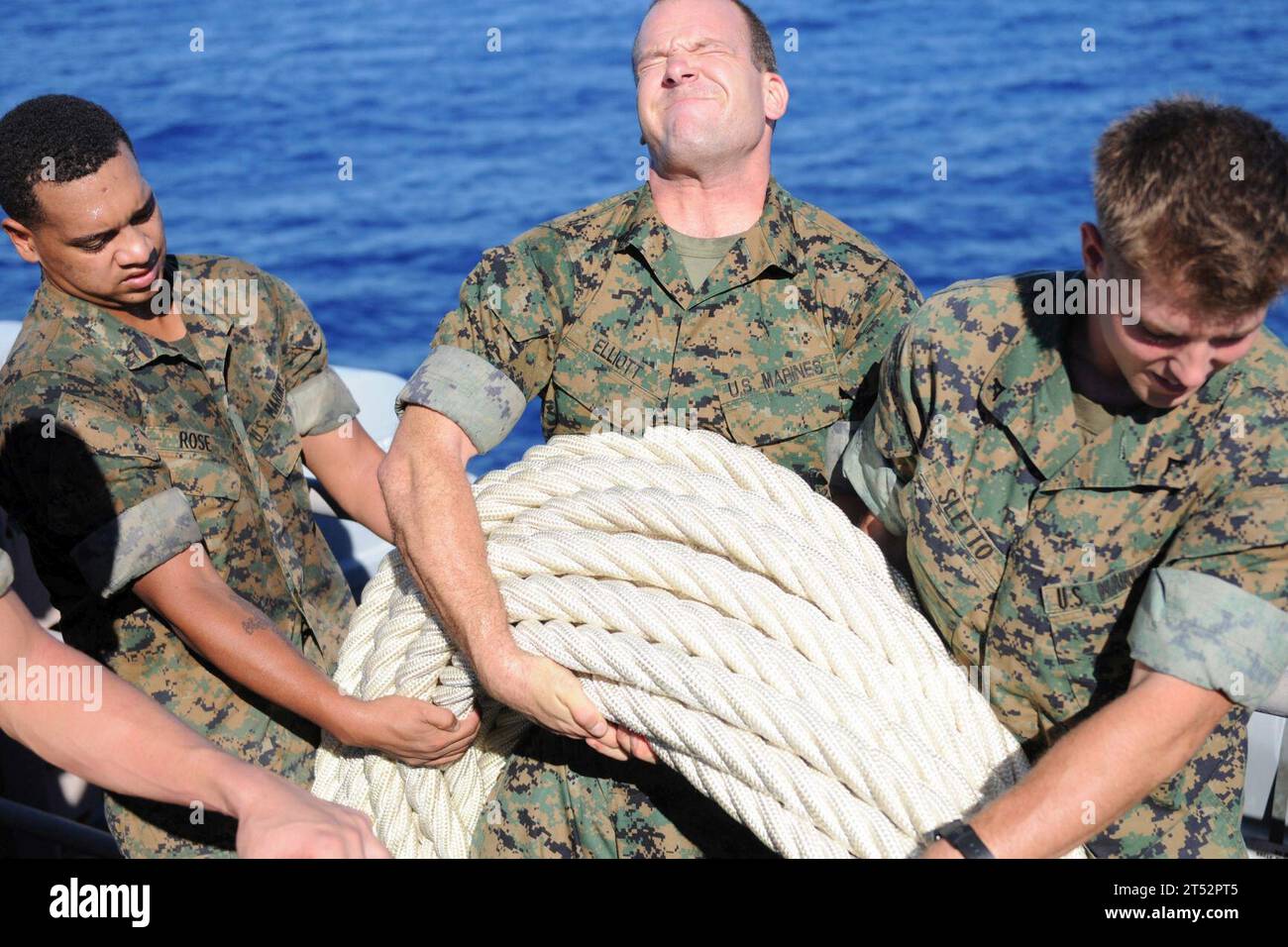 600 ship navy hi-res stock photography and images - Alamy