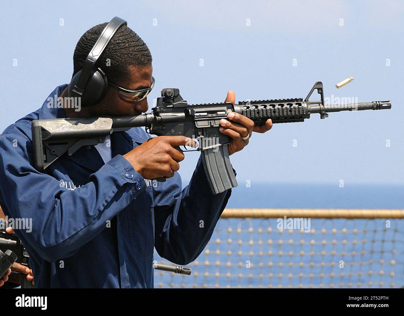 Amphibious Assault Ships, Conventional weapons, fam-fire ...