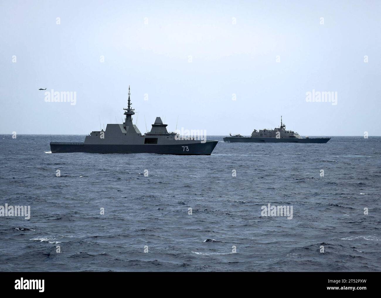 1007070260R-062 PEARL HARBOR (July 7, 2010) The Republic of Singapore ...