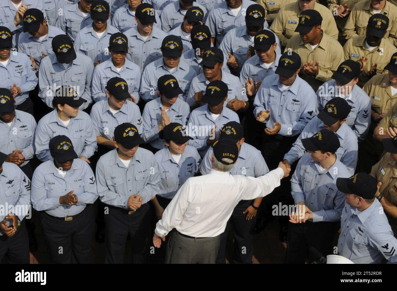 0908290021M-052 BUSAN, Republic of Korea (Aug. 29, 2009) Secretary of ...