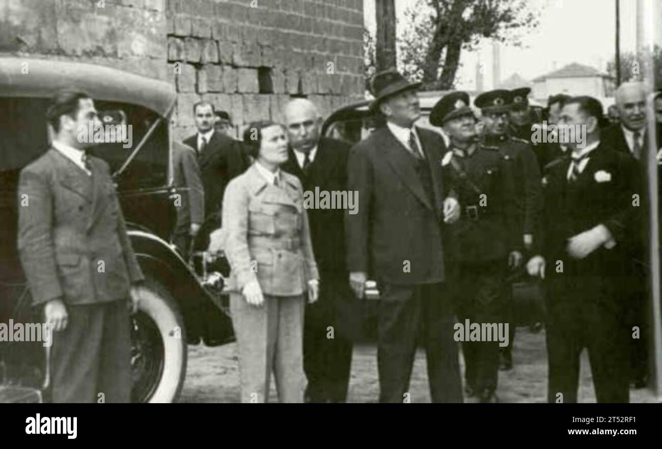Ali kemal hi-res stock photography and images - Alamy