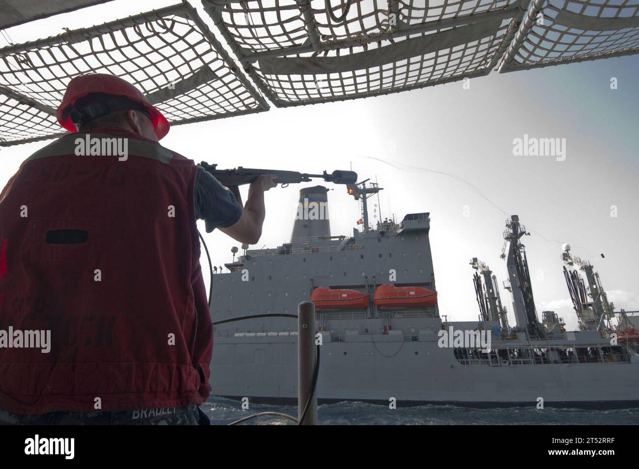 amphibious dock landing ship, Deployment 2011, fleet replenishment ...