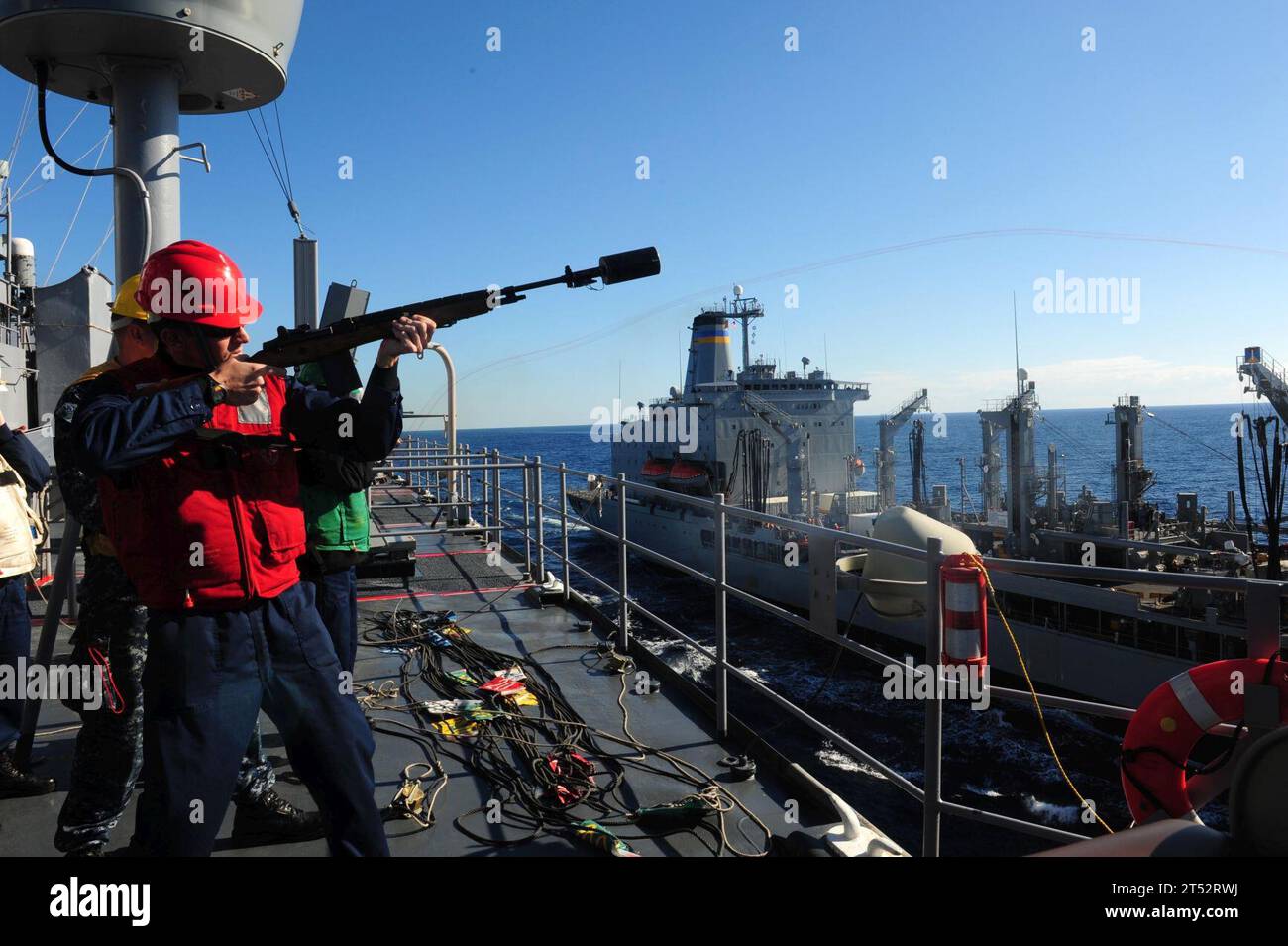 amphibious dock landing ship, fleet replenishment oiler, Military ...