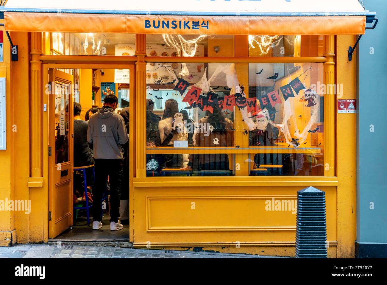 Bunsik Korean Street Food Shop, Villiers Street, London, UK Stock Photo ...