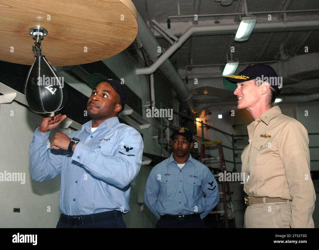 amphibious force, amphibious transport dock ship USS Tortuga (LSD 46 ...