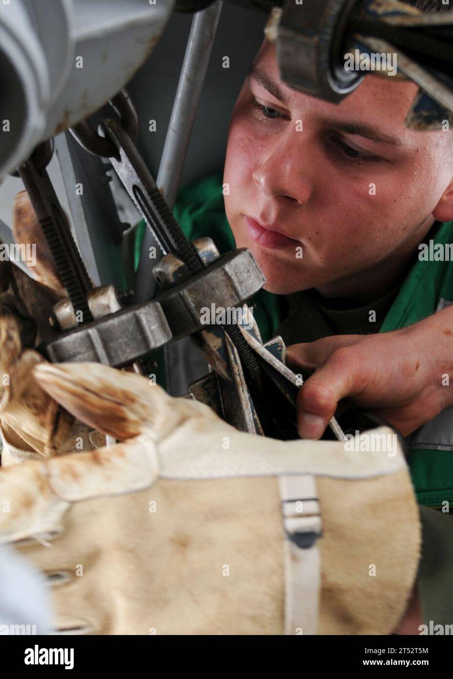 Amphibious Ready Group, helicopter, navy, people, Sailors, USS Denver ...