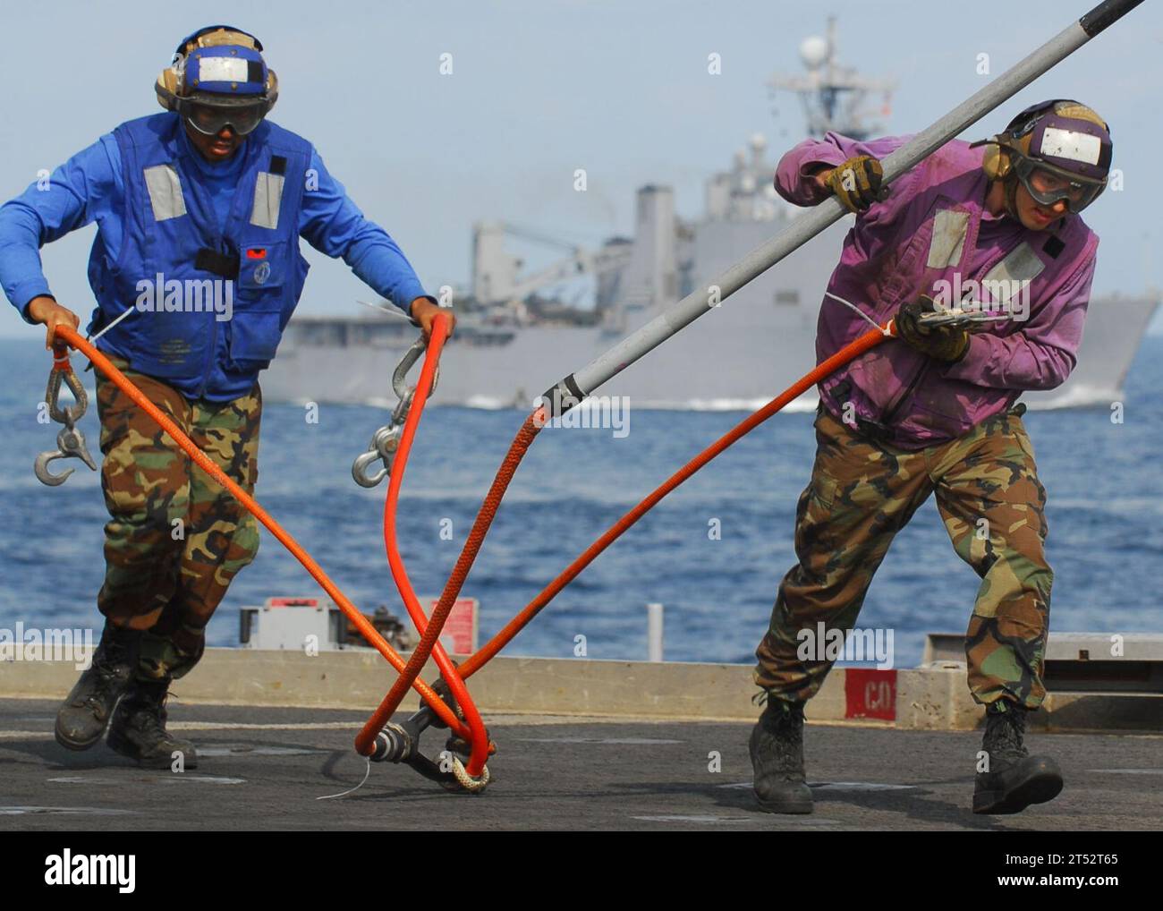 Usns alan shepard hi-res stock photography and images - Alamy